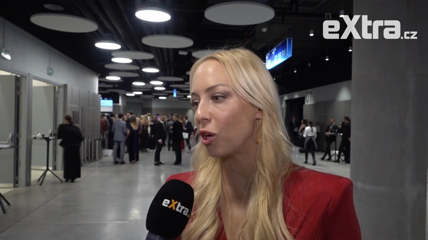 Kate Matl na Miss Essens o Michalu Kovářovi | Stream